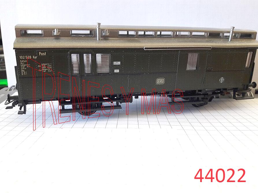 C. Correos DB ROCO # 44022 - Trenesymas