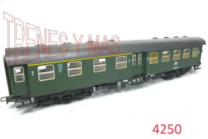 C. Pasajeros DB ROCO # 4250 - Trenesymas